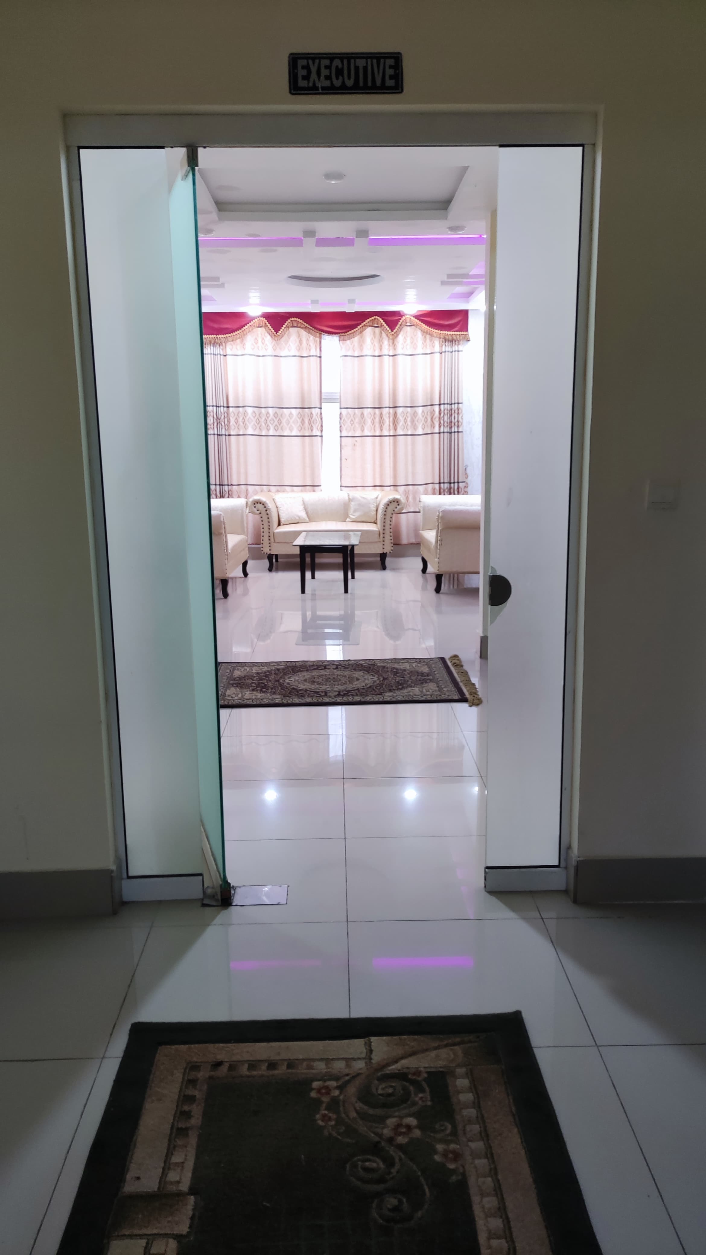 Rooms - Summit Hotel